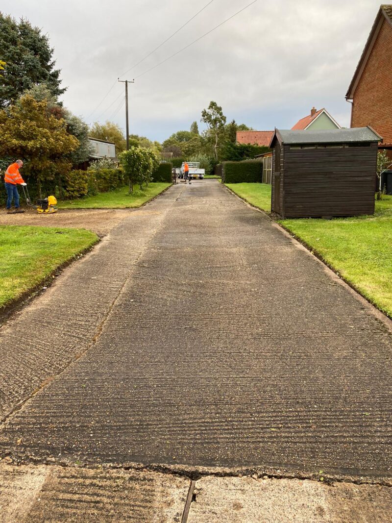 Tar & Chip Driveways | Chip & Seal Drive | Tar-seal | Driveline ...
